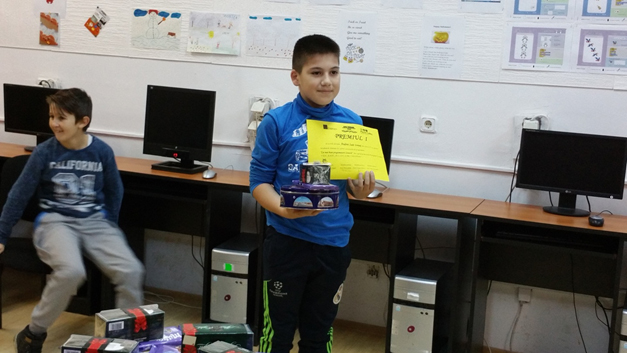 High School Constantin Ianculescu organized a scratch contest | Playful ...
